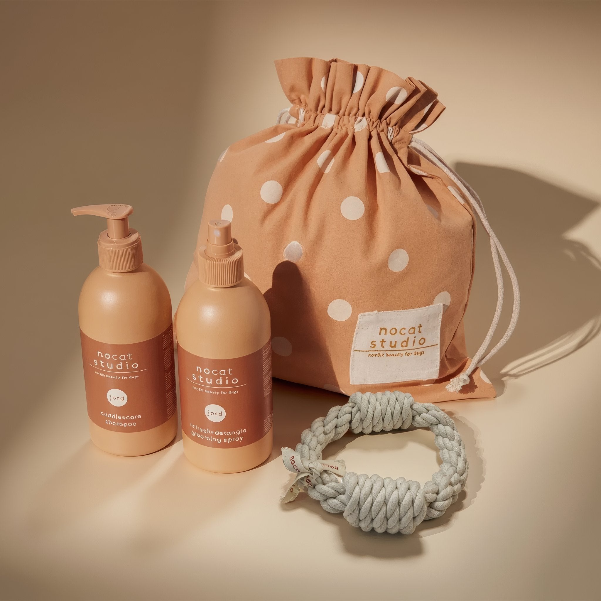 nocat studio Shampoo ja hoitosuihke lahjapakkaus - JORD - Muotitassu